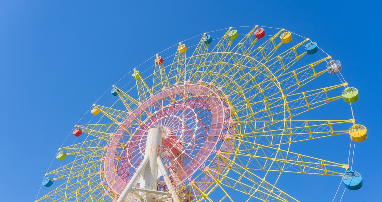 Key Considerations When Selecting Ferris Wheel Rides for Your Park